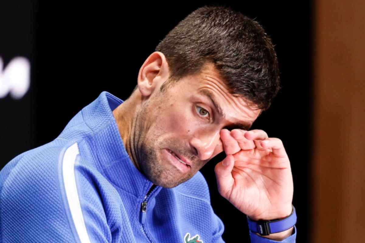 Djokovic, il tennista si è operato dopo l’infortunio: quando rientra